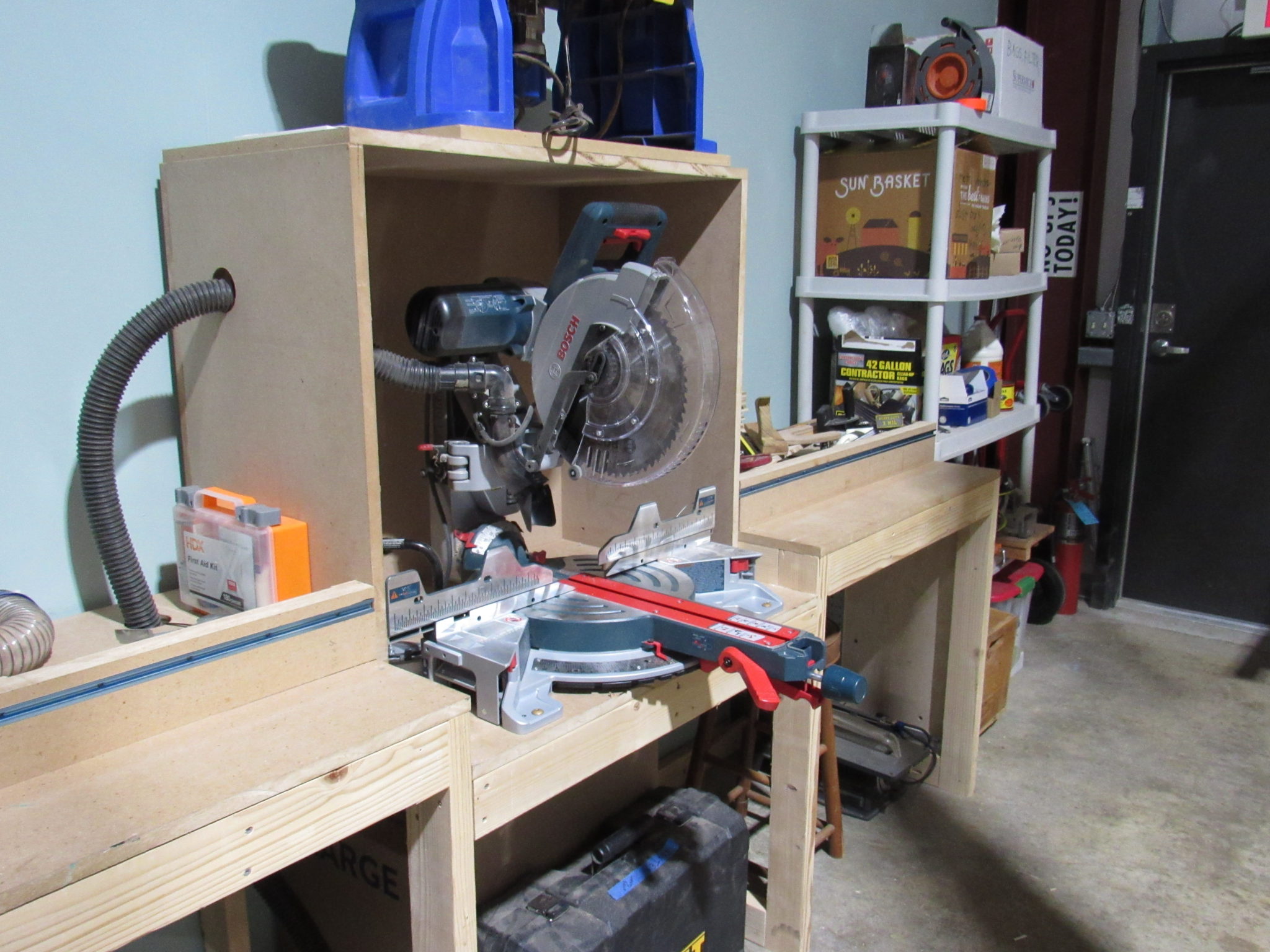 Bosch Sliding Compound Miter Saw (Chop Saw) - Concord Makerspace